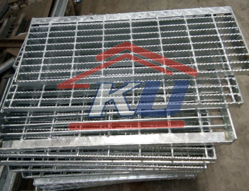 Harga Grating Galvanis Anti Karat Ready Surabaya Tebal 3,2 mm - jual ...